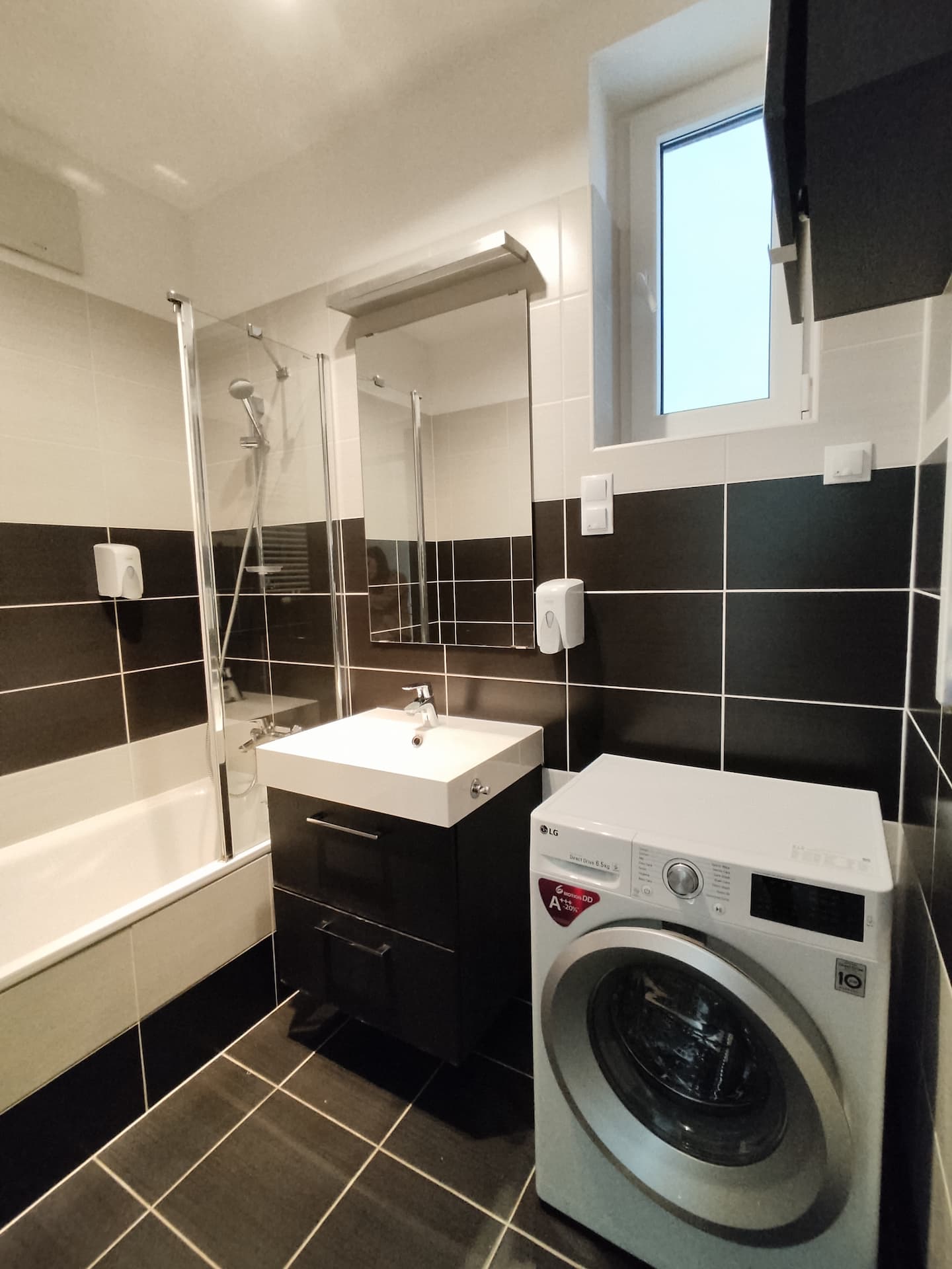 Apartments - Corvin Center Suites